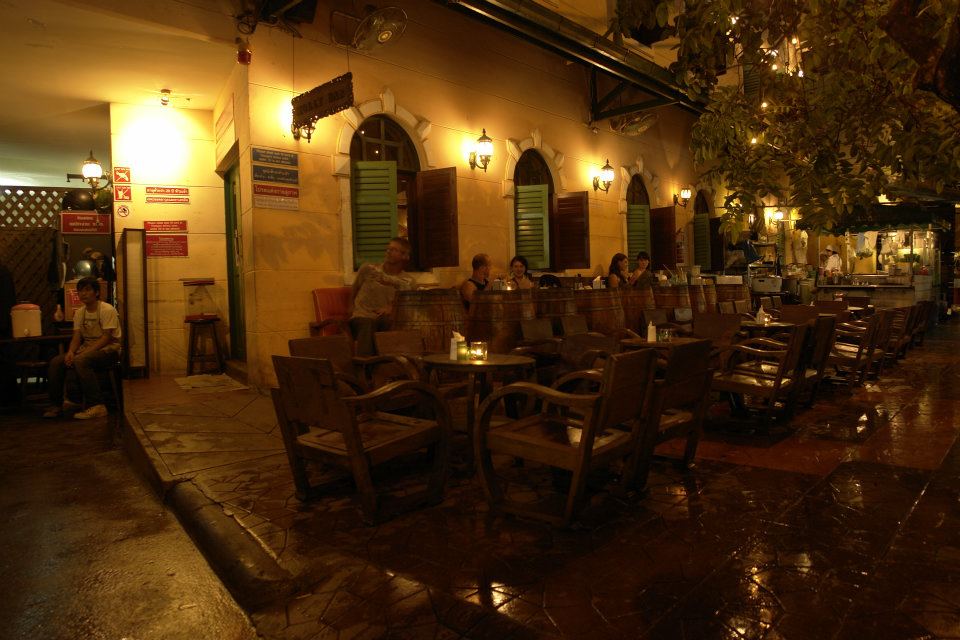 Molly Bar[Molly Bar] - Ryoii