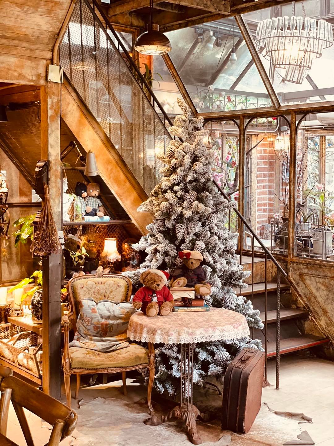 คาเฟ่ ราชเทวี : คาเฟ่สุดชิค ติดบีทีเอส BTS ราชเทวี บรรยากาศดีน่านั่ง - Ryoii