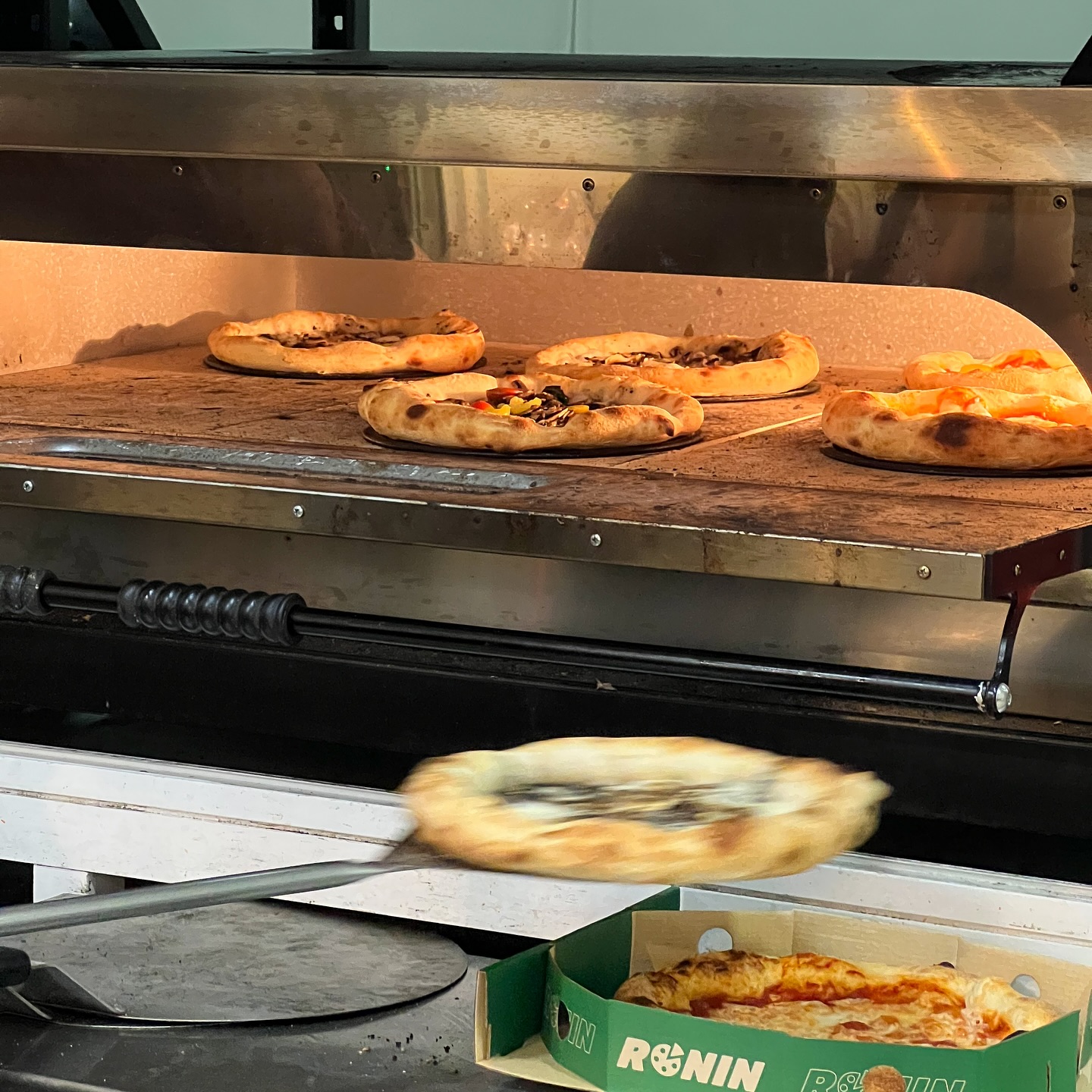 Ronin.Pizza[Ronin.Pizza] - Ryoii